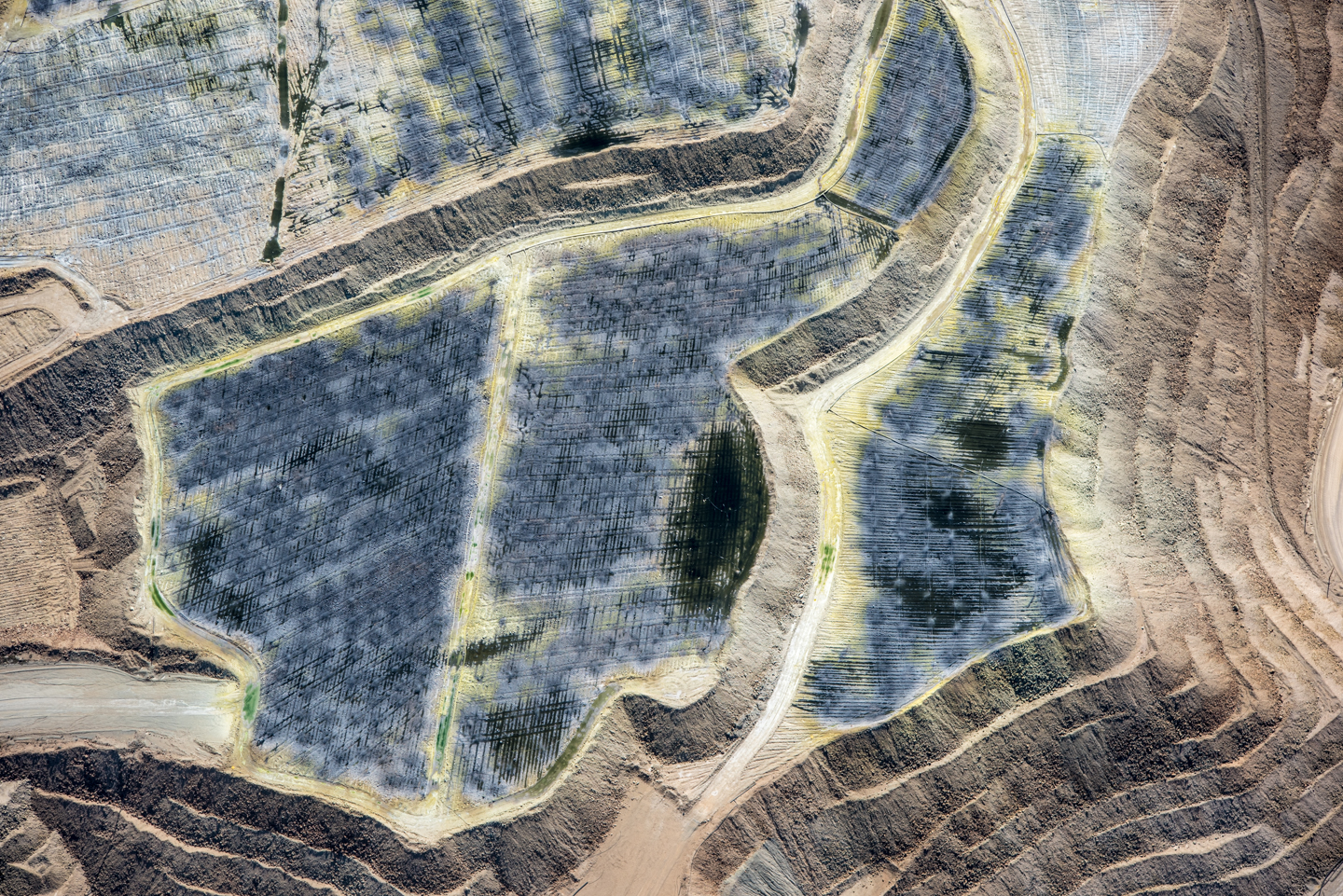 Extraction / Abstraction - Alexander Heilner